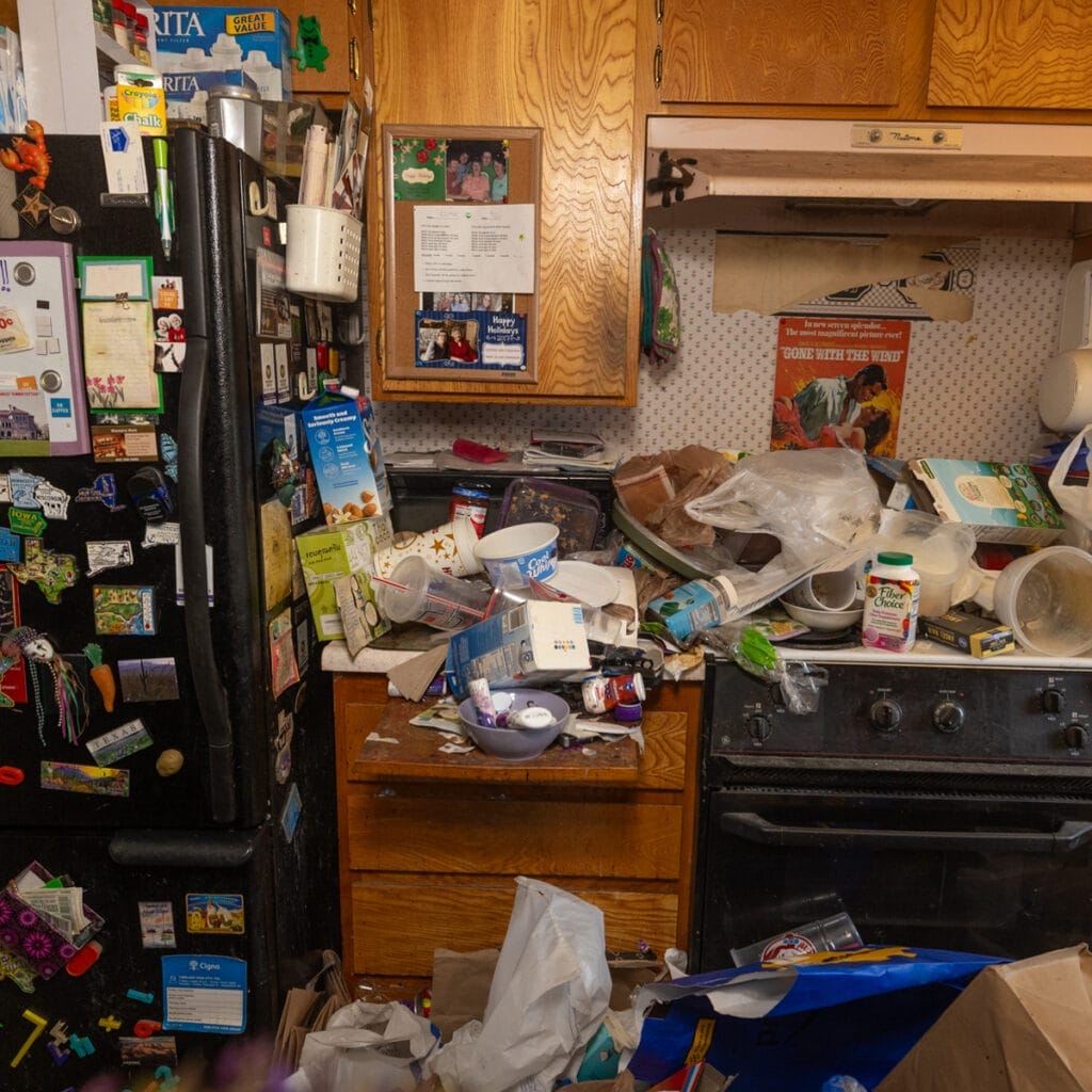 Why Cleaning a Hoarding Mess is a Job for a Professional Hoarding ...